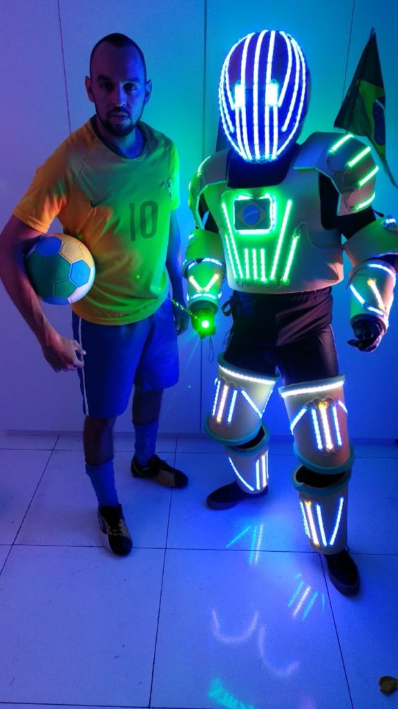 Robô de Led – Formando Sonhos